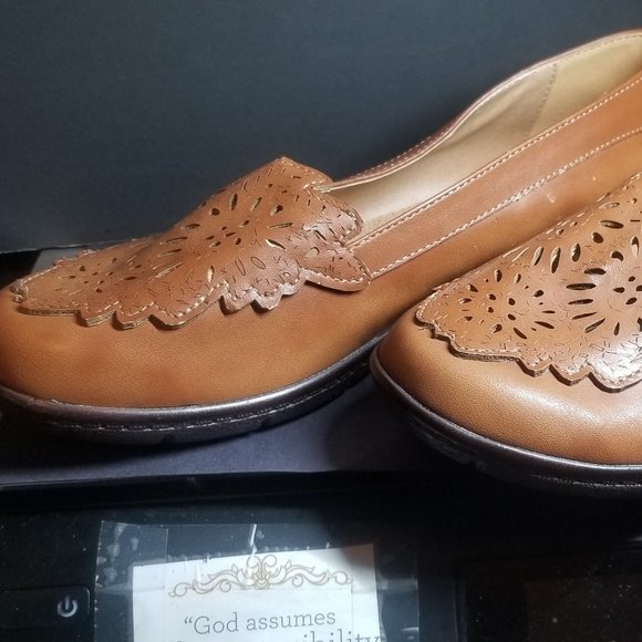 Basic Editions | Shoes | New Basic Editions Brown Size 9 Loafer Laser ...